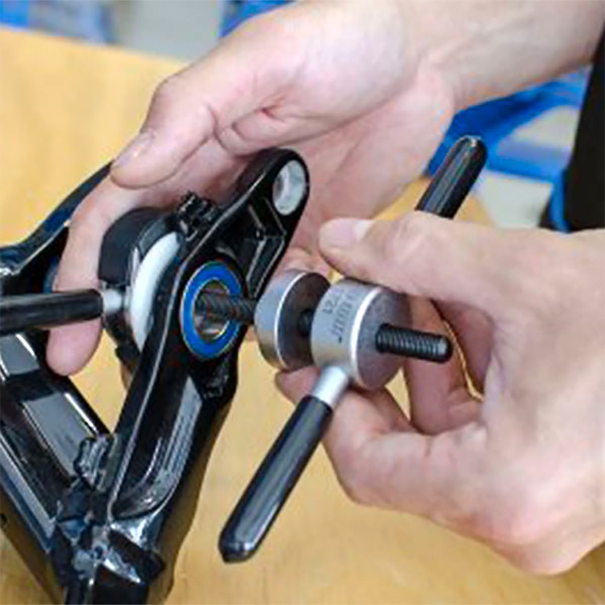 Kit Presse à Roulement Universelle UNIOR -1721 – Probikeshop